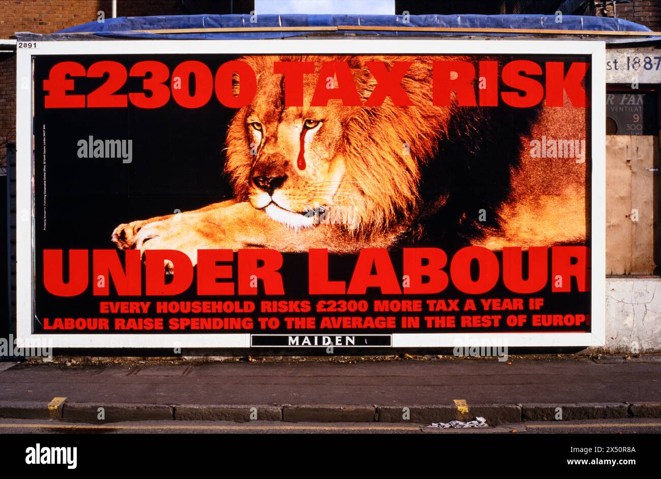 Conservative party campaign posters hi-res stock photography and images ...