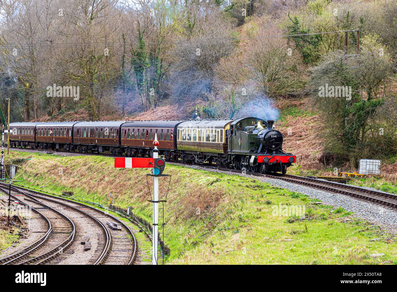 Heritage railway carriages hi-res stock photography and images - Alamy