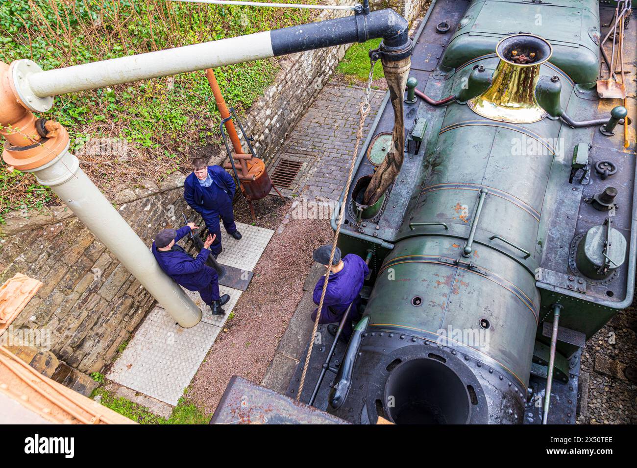 Filling 4575 class small Praire tank engine no. 5541 (built 1928) with ...