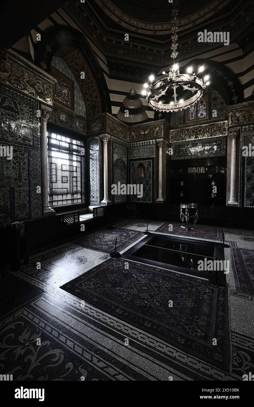 Leighton house interior hi-res stock photography and images - Alamy