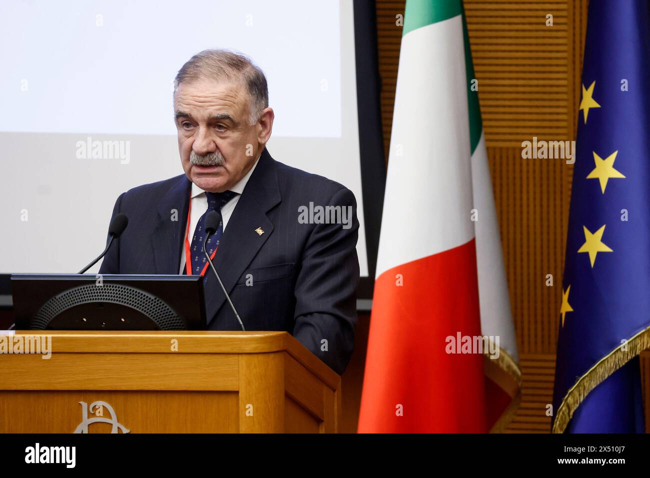 Fernando gutierrez hi-res stock photography and images - Alamy