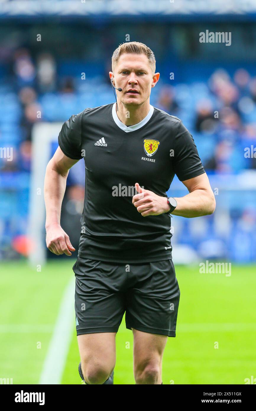 DAVID DICKINSON, Scottish Football Association, professional referee ...