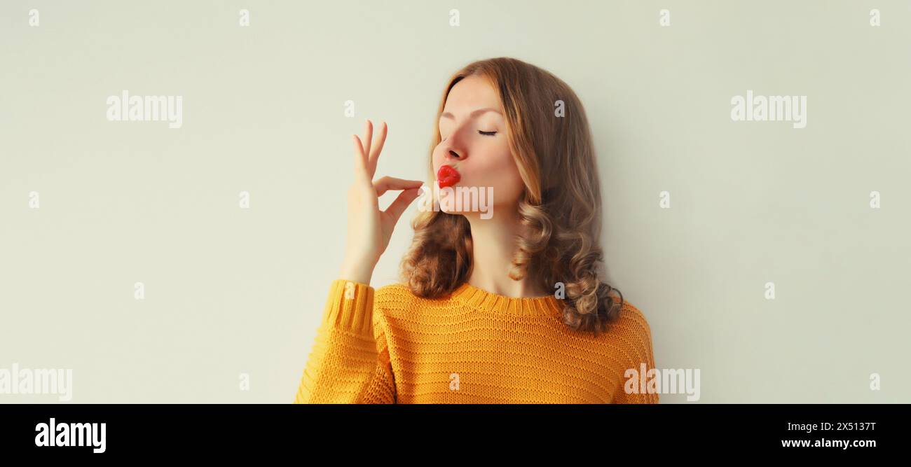 Taste gesture hi-res stock photography and images - Alamy