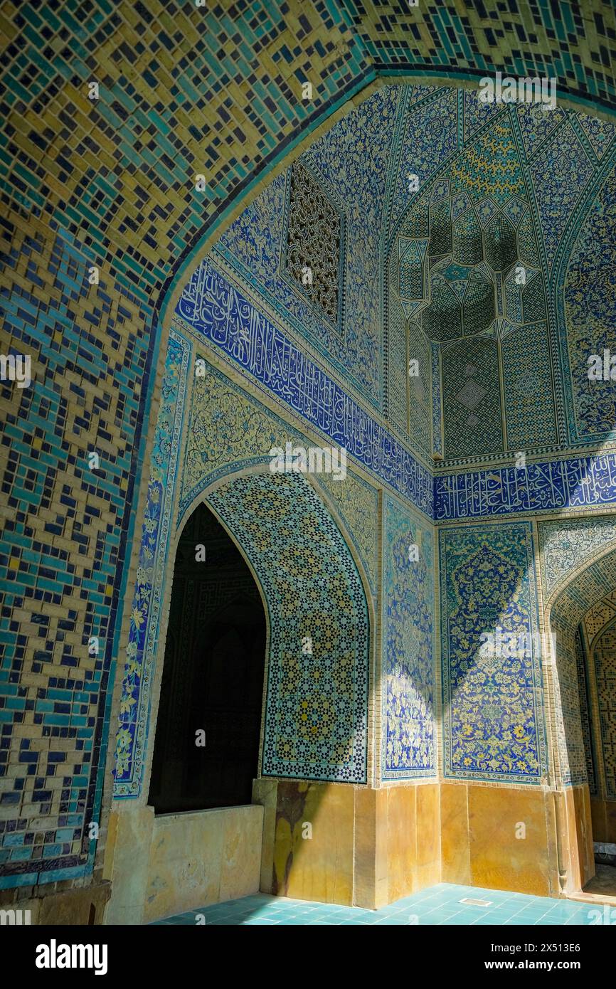 Isfahan, Iran - April 1, 2024: Madrasa Chahar Bagh, the Chahar Bagh ...