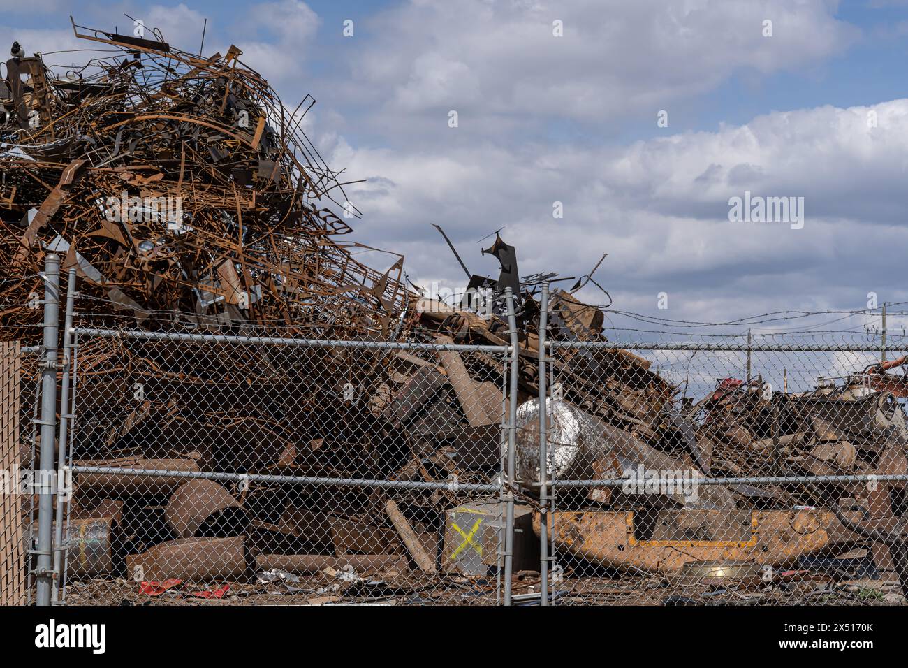 Junk yard for metal recycling with pile of scrap metal Stock Photo - Alamy
