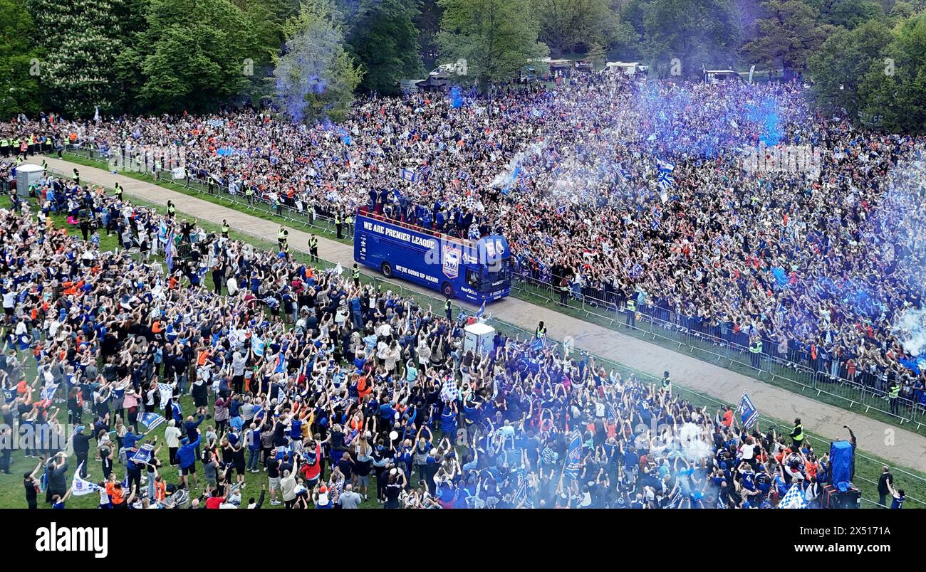 The Ipswich Town bus parade arrives at Christchurch Park in the town as ...