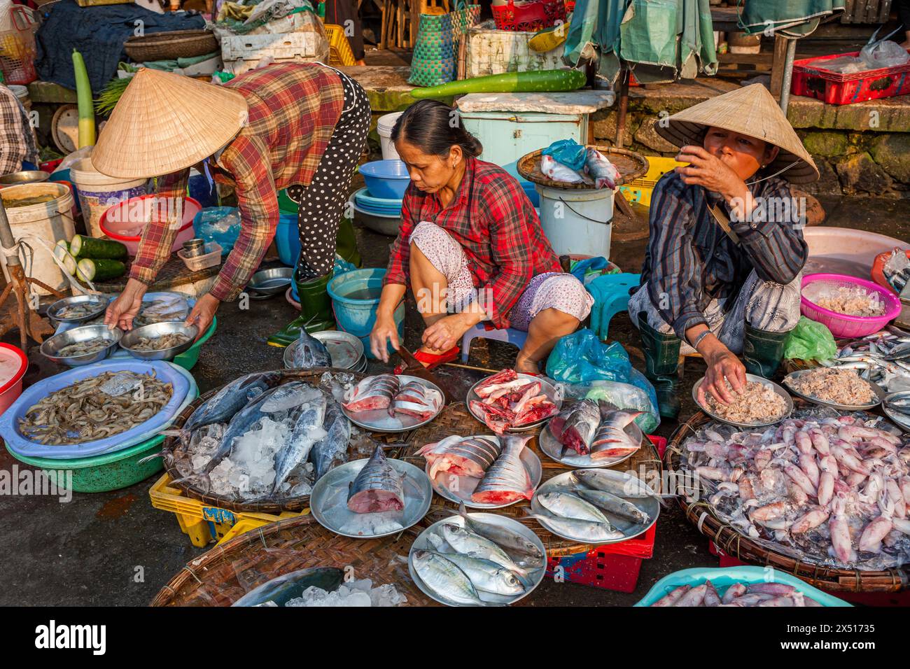 Vietnam, Hue, Market and people Stock Photo - Alamy