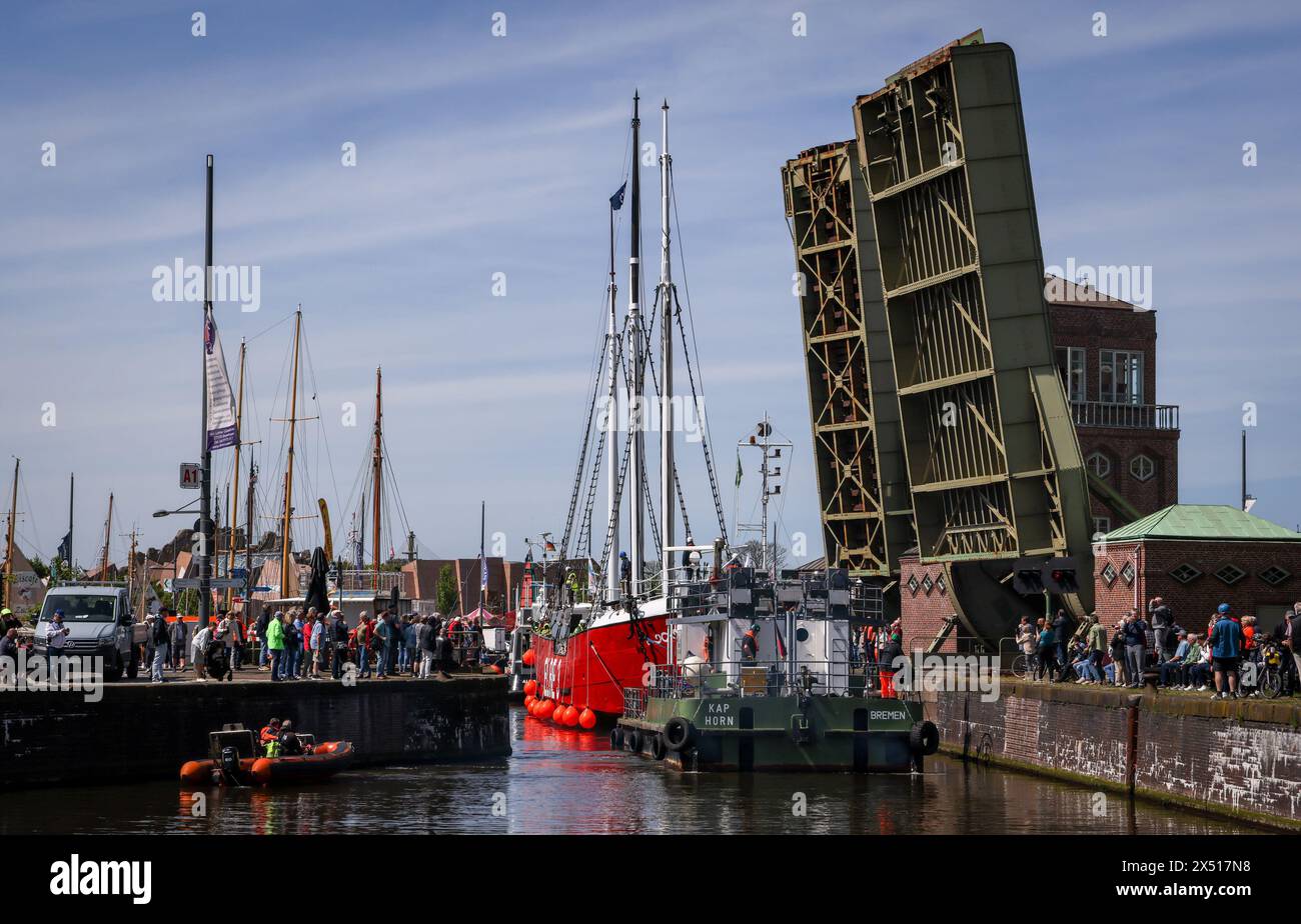Bremerhaven, Germany. 06th May, 2024. On its way from the shipyard to ...