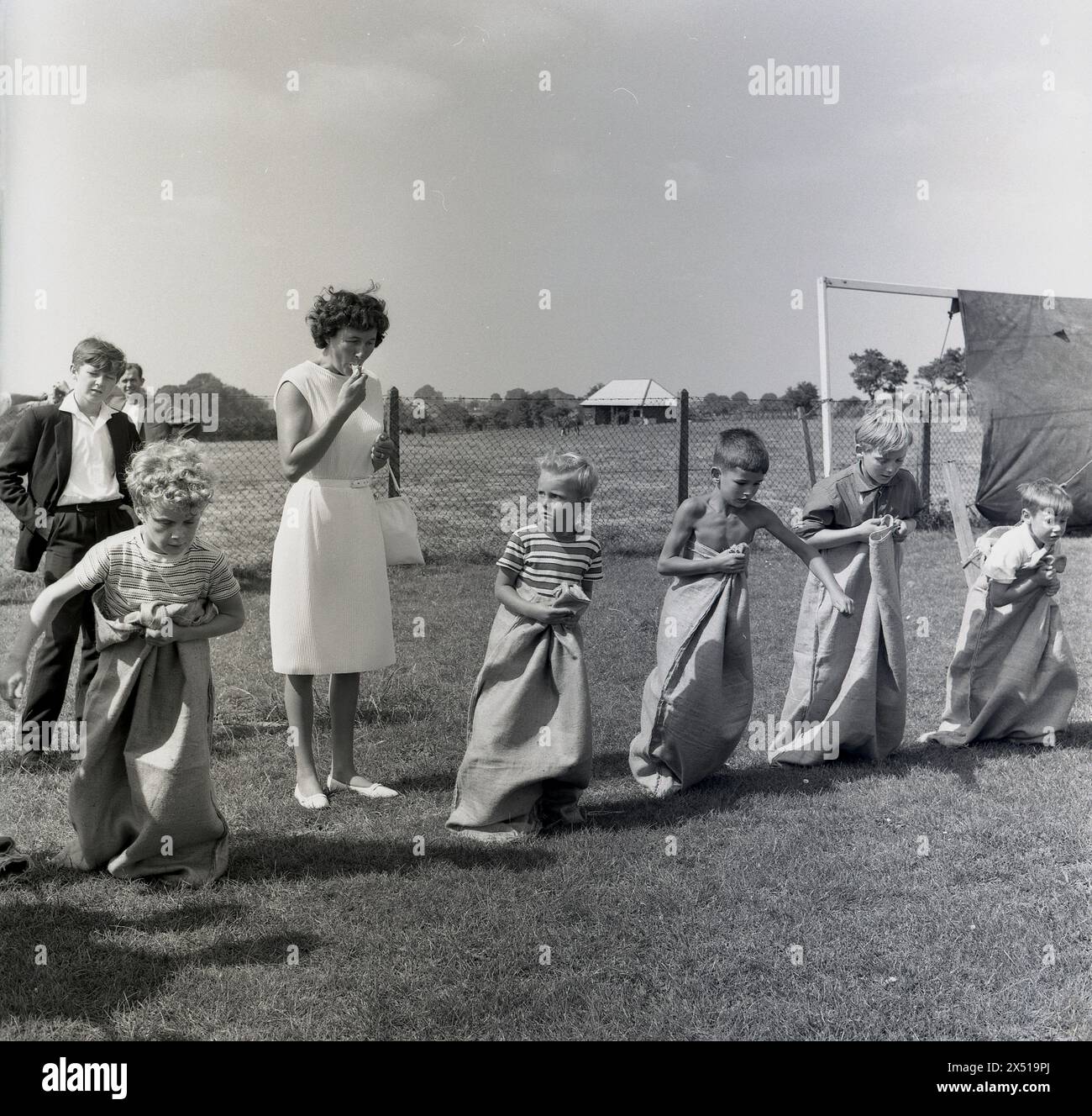 Adult potato sack race hi-res stock photography and images - Alamy