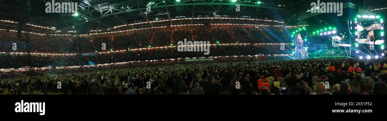 "Bruce Springsteen & the E Street Band", "Cardiff Wales", "The Boss at ...