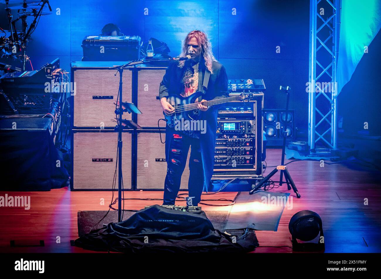 Roma Convention Center "La Nuvola", Rome, Italy, May 05, 2024, Billy Sherwood play the bass ...