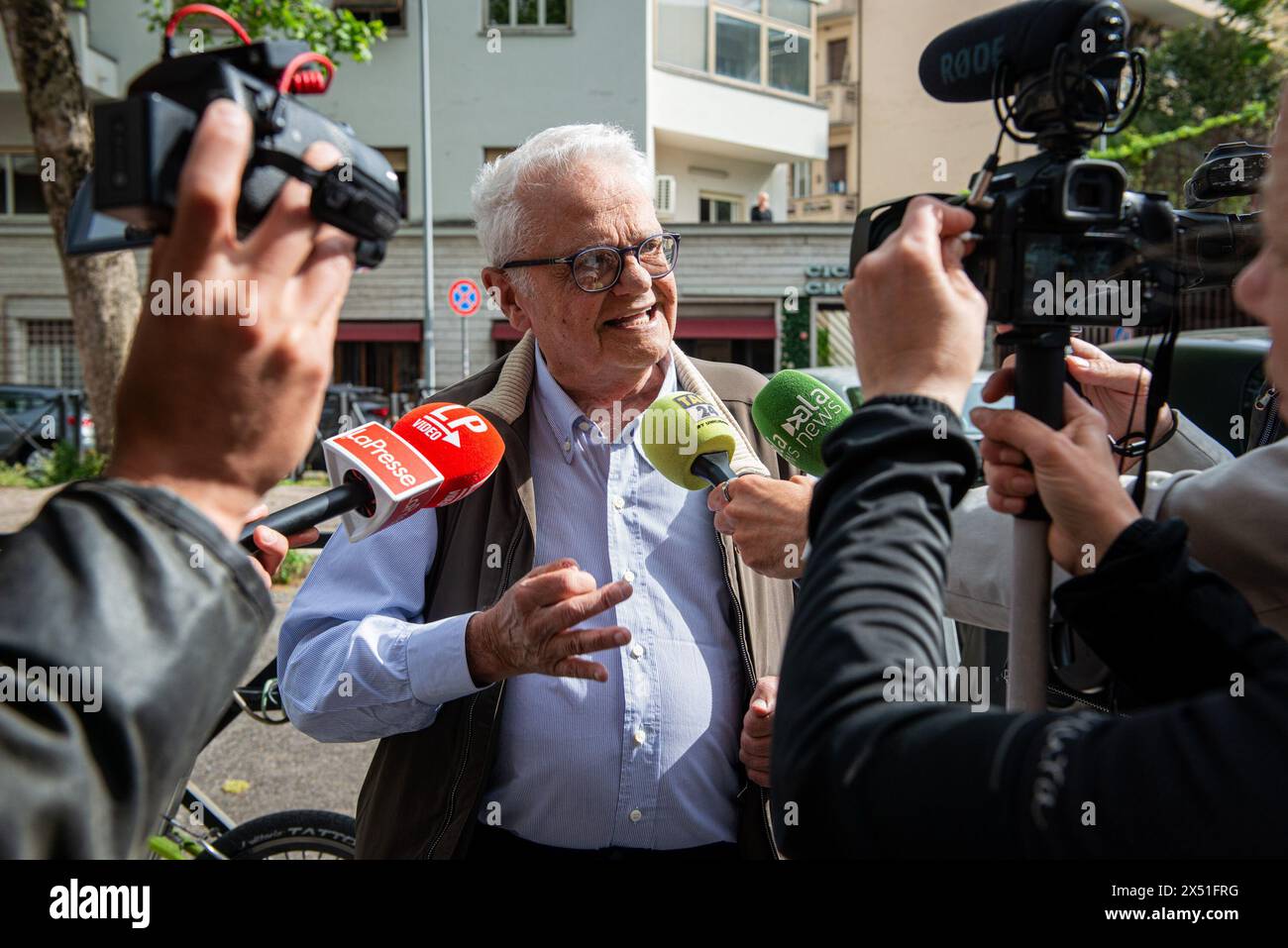 Roma, Italia. 13th Apr, 2024. Codacons vs Fedez. Uscita dal Tribunale ...