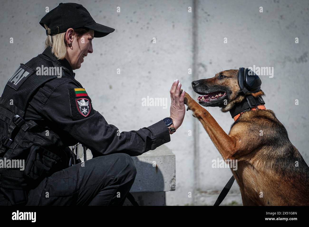 Five military airplanes hi-res stock photography and images - Alamy