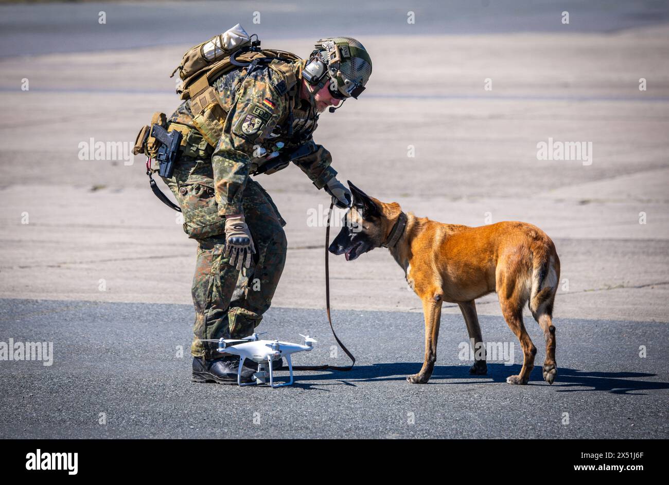 03 May 2024, Mecklenburg-Western Pomerania, Rostock: A Bundeswehr ...