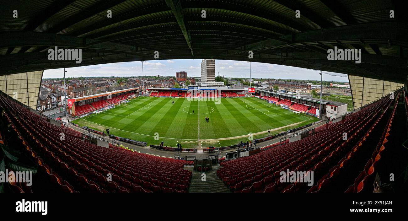 Gresty Road, Crewe, Cheshire, UK. 6th May, 2024. EFL League Two Play ...