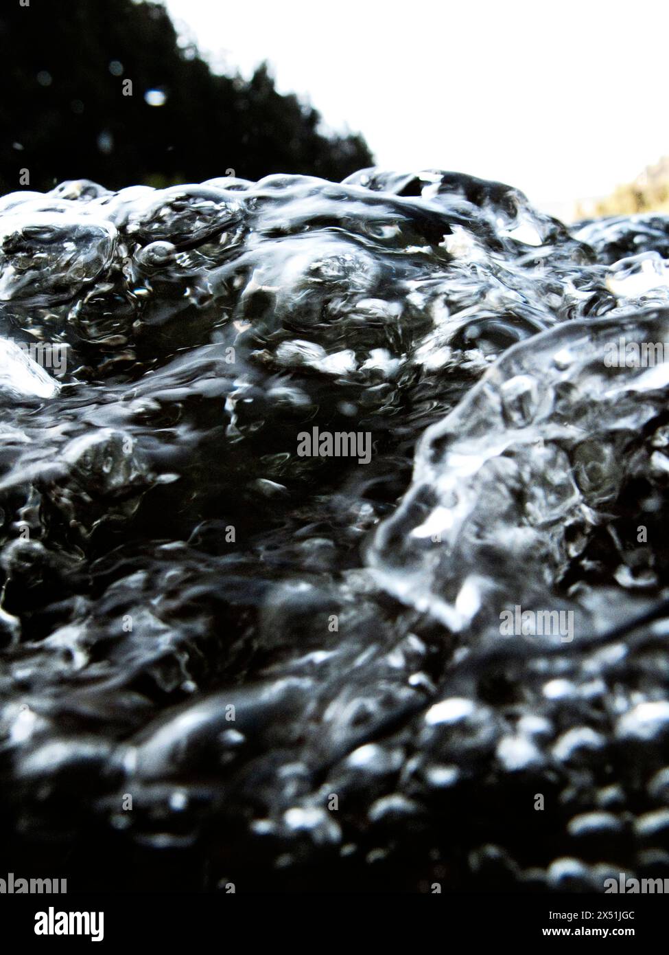 Rushing water underwater hi-res stock photography and images - Alamy