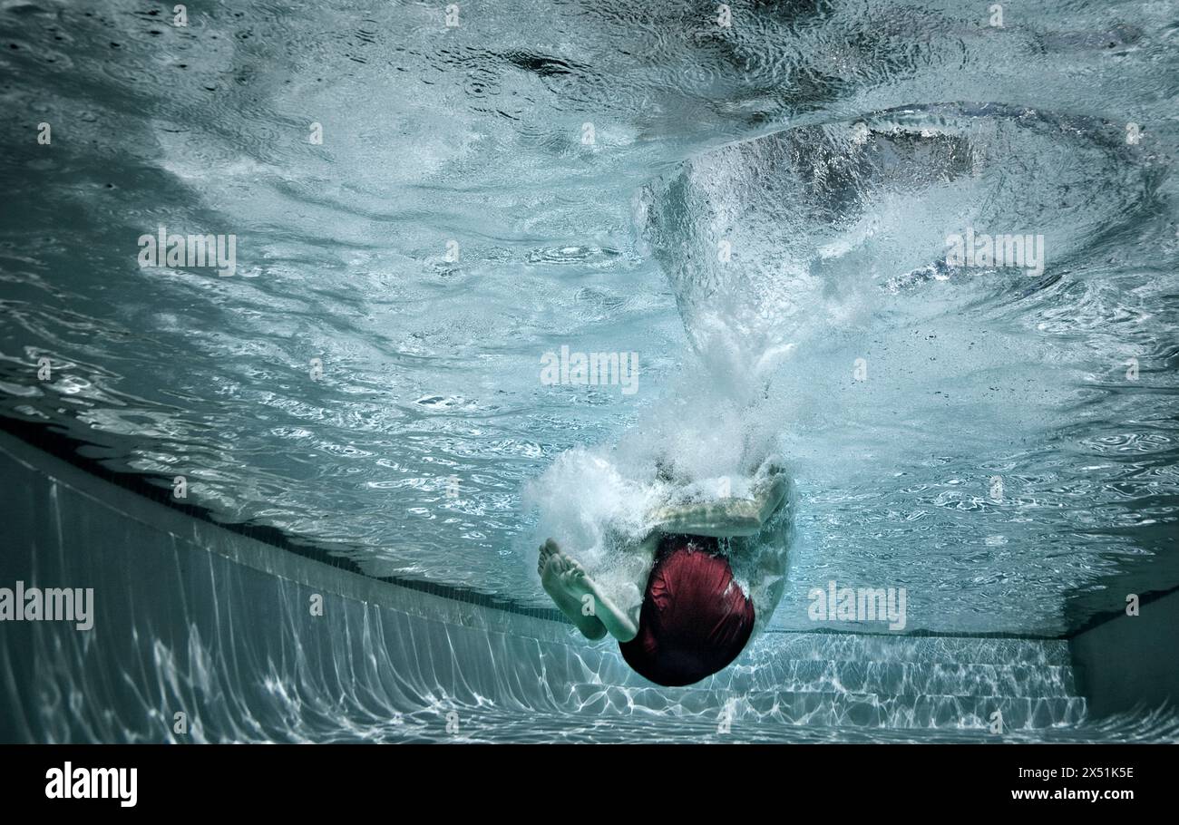 Underwater view of a canonball Stock Photo - Alamy