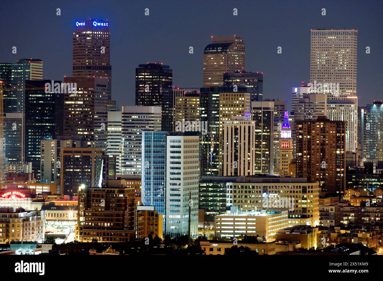Denver night skyline hi-res stock photography and images - Alamy