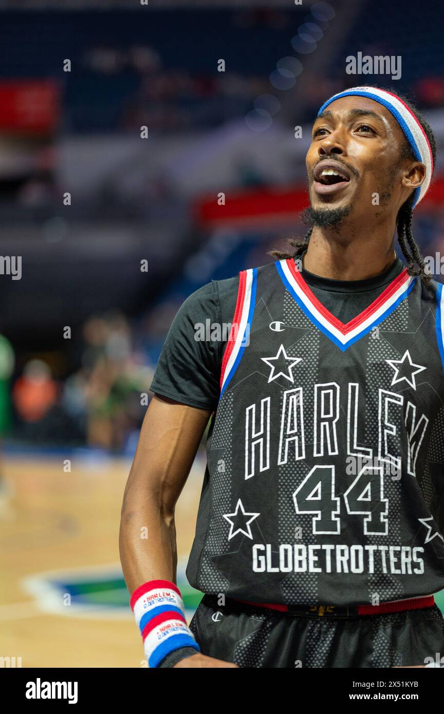 Fast baller hi-res stock photography and images - Alamy