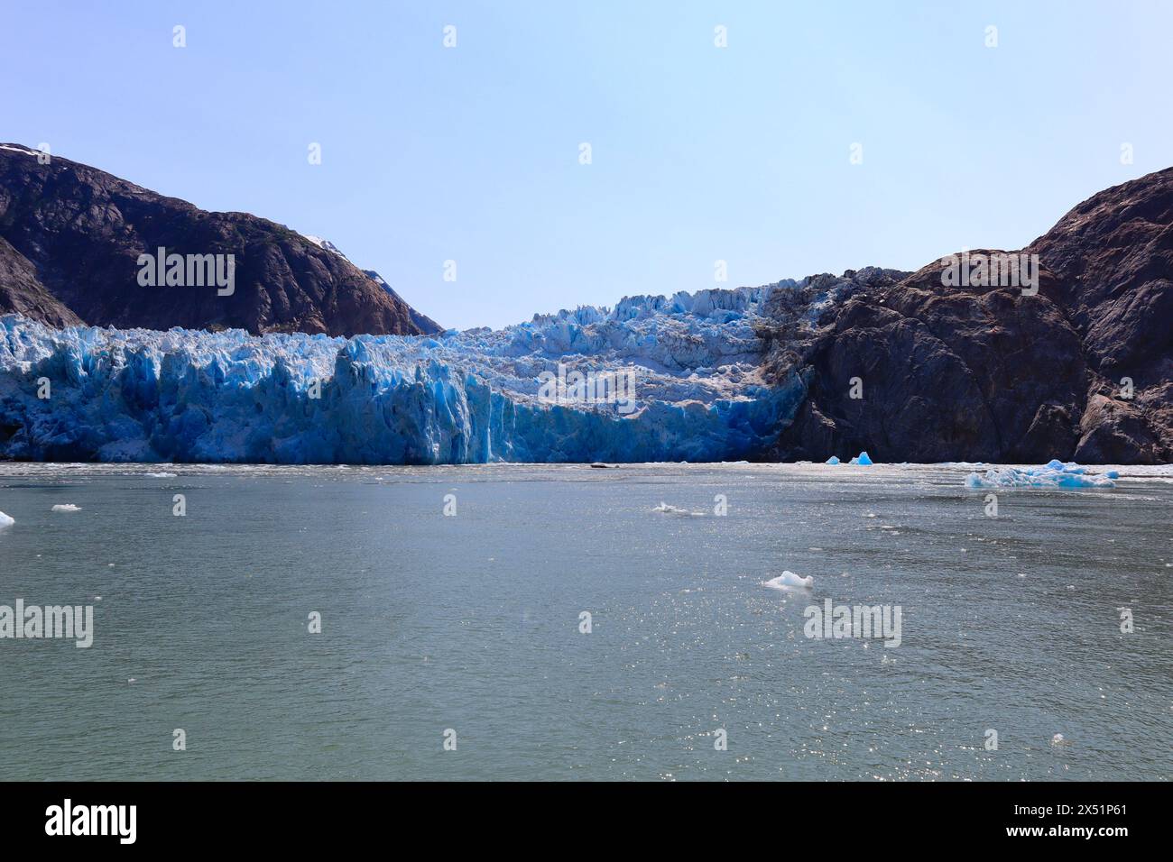 The frozen Alaskan scene Stock Photo - Alamy