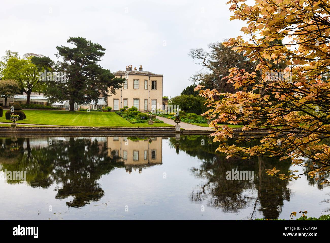 The lake and hall at Thorp Perrow Arboretum, near Bedale, North ...