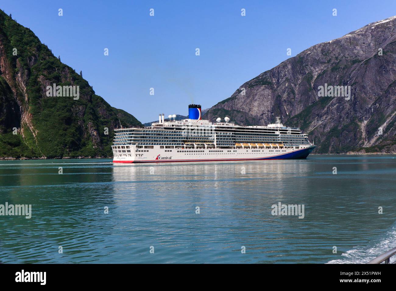 Cruising along the Alaskan shore line Stock Photo - Alamy