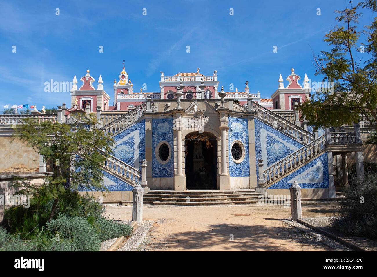 Portugal romantic architecture hi-res stock photography and images - Alamy