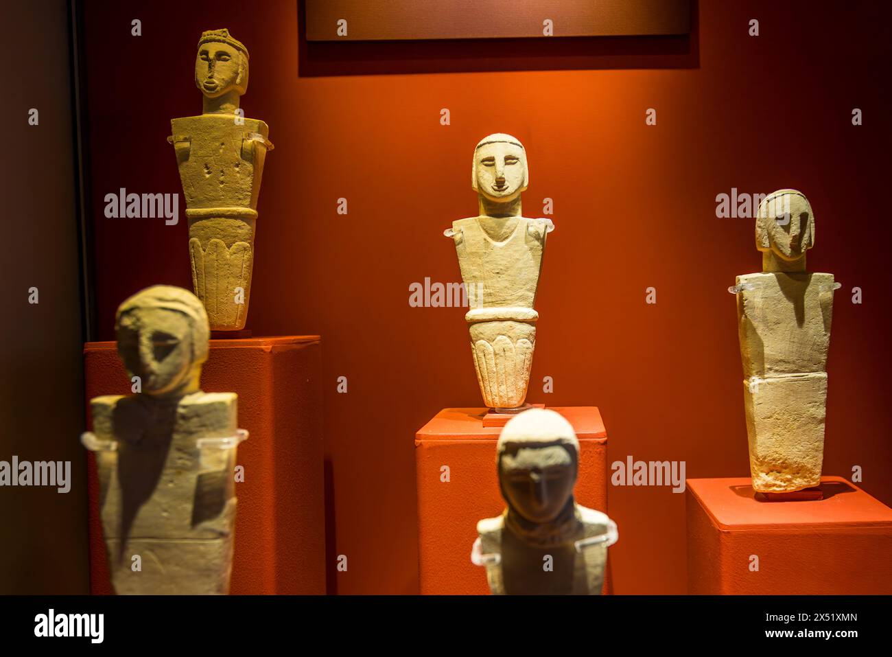 Prehistoric Art figurines found in the Xaghra Stone Circle complex on ...