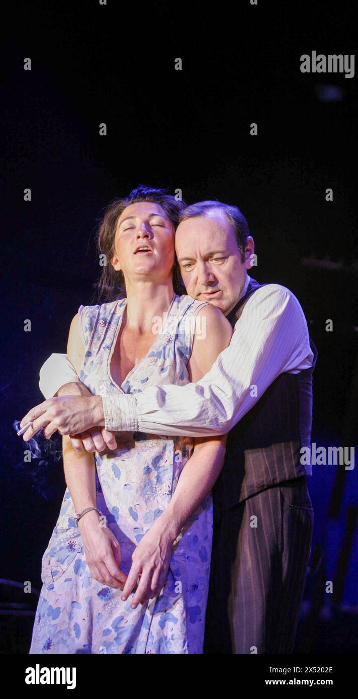 1920s stage moon hi-res stock photography and images - Alamy
