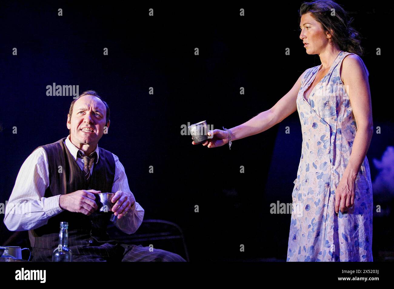 1920s theatre moon hi-res stock photography and images - Alamy