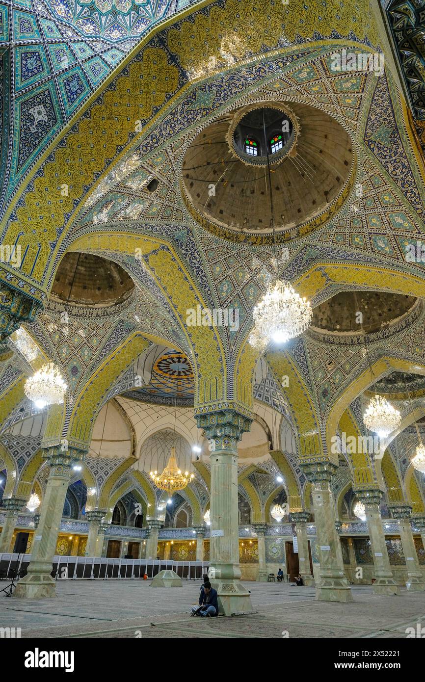 Qom, Iran - April 6, 2024: Interior of the Imam Hasan Askari Mosque in Qom, Iran Stock Photo - Alamy
