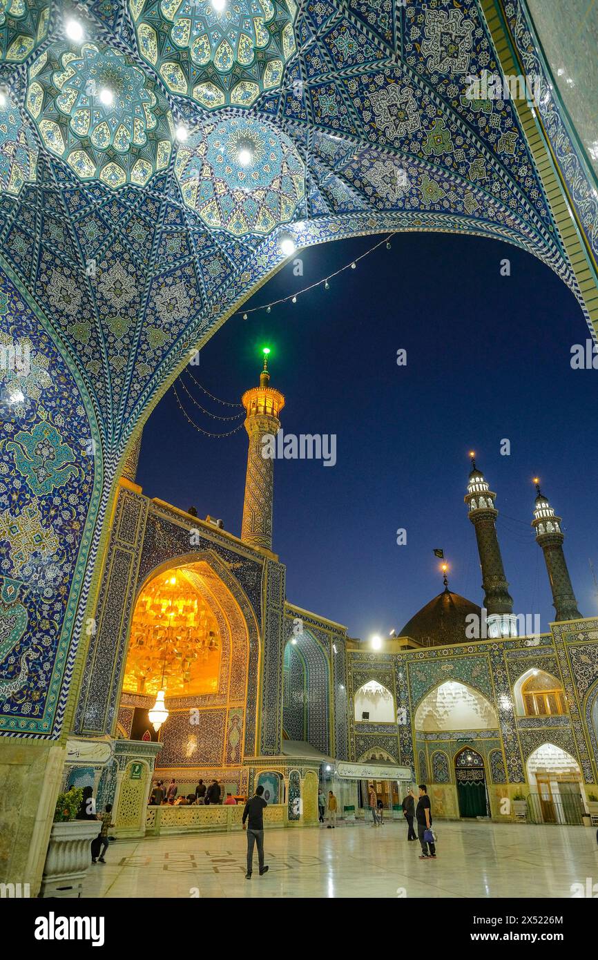 Qom, Iran - April 6, 2024: People visiting the Fatima Masumeh Shrine in ...