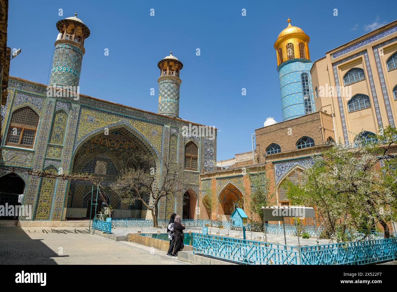 Sanandaj, Iran - April 13, 2024: Jameh Mosque of Sanandaj in Kurdistan ...
