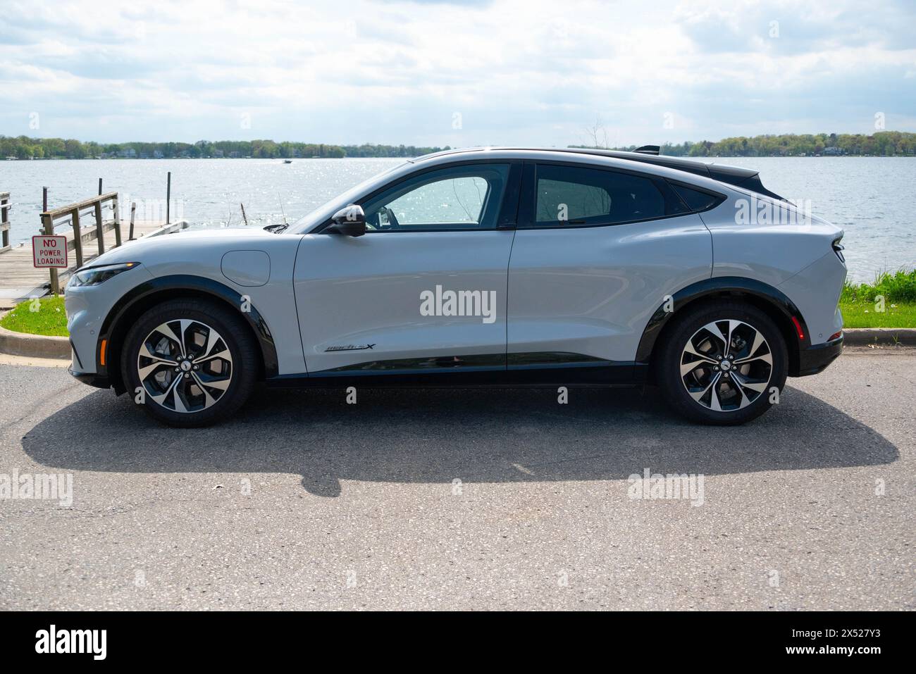 Ford mustang mach e hi-res stock photography and images - Alamy