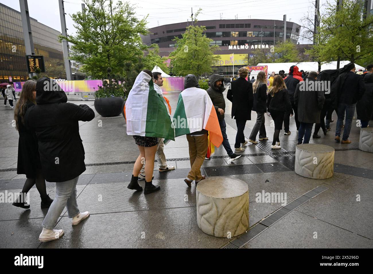 Eurovision fans before the rehearsal of the first semi-final of the ...