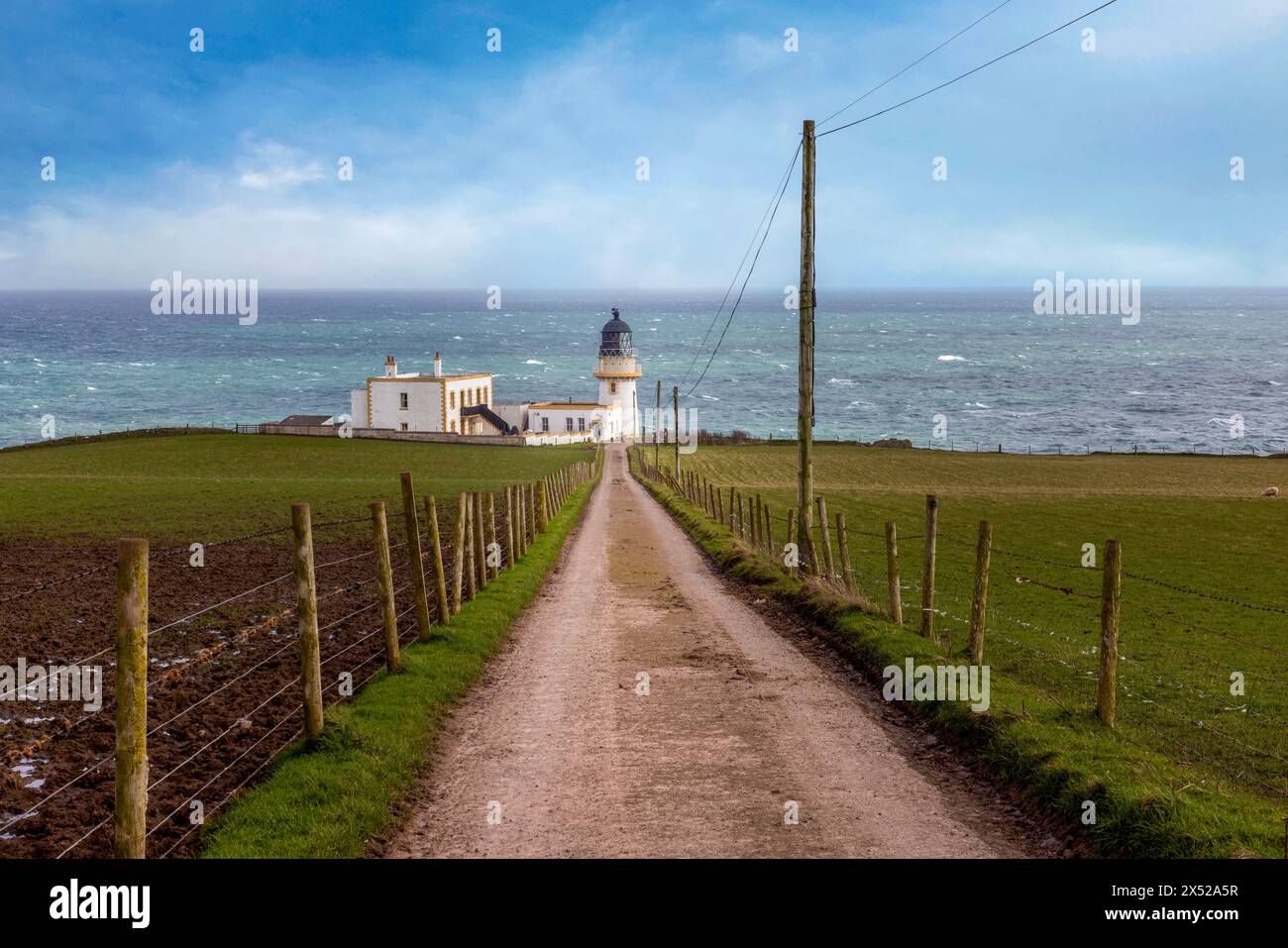 Todhead Lighthouse is a lighthouse in Aberdeenshire, Scotland, just ...