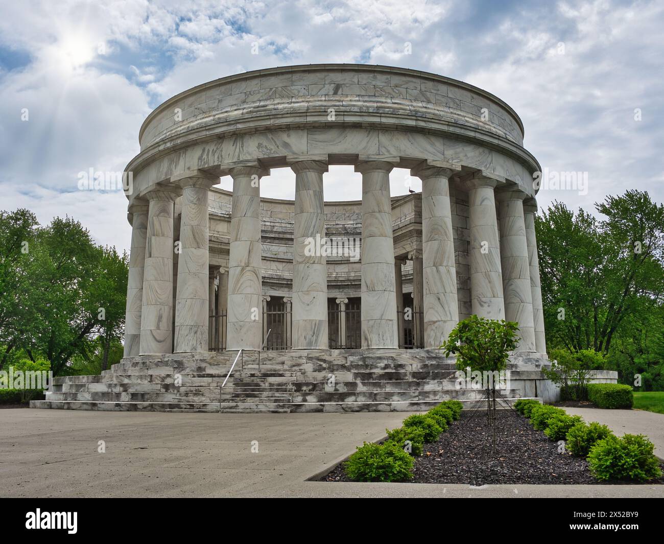 The tomb of United States President Warren G. Harding in Marion Ohio ...