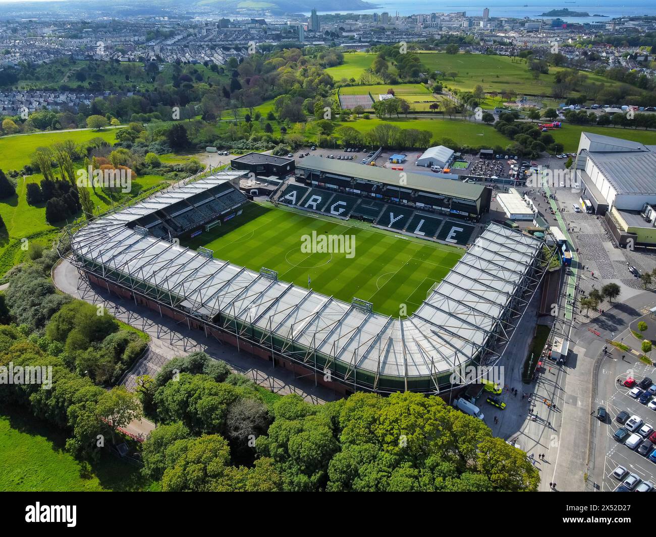 English football stadium hi-res stock photography and images - Alamy