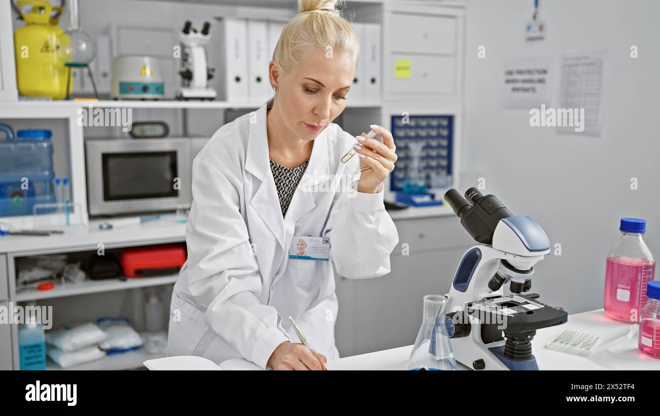 Microscope observations hi-res stock photography and images - Alamy