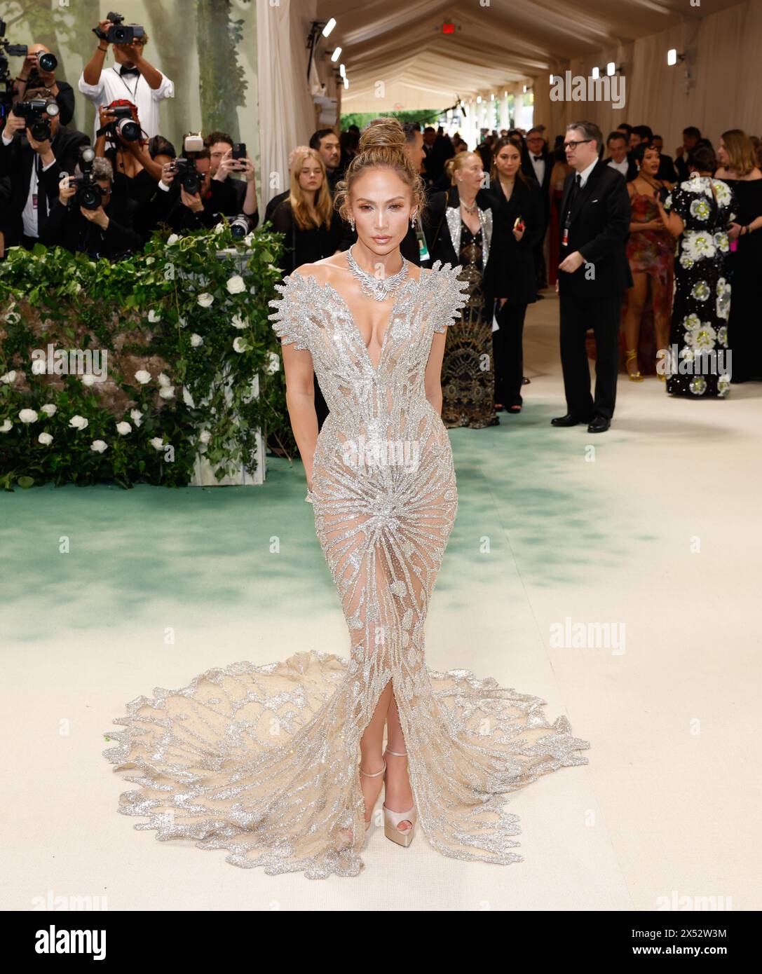 New York, United States. 06th May, 2024. Jennifer Lopez arrives on the ...