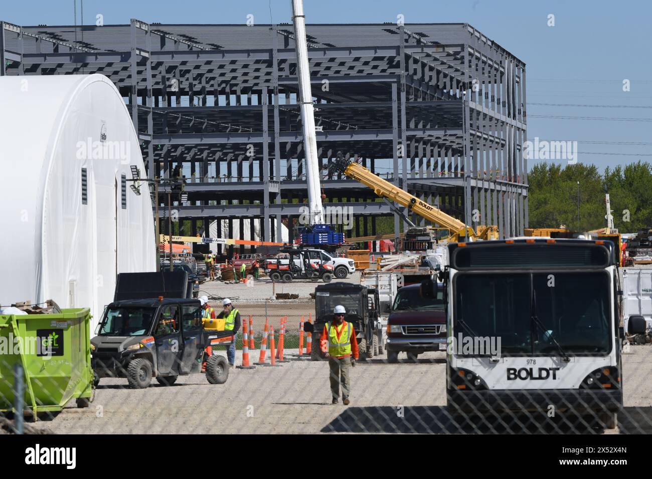 Mount Pleasant, Wisconsin, USA. 6th May, 2024. Work continues on the ...
