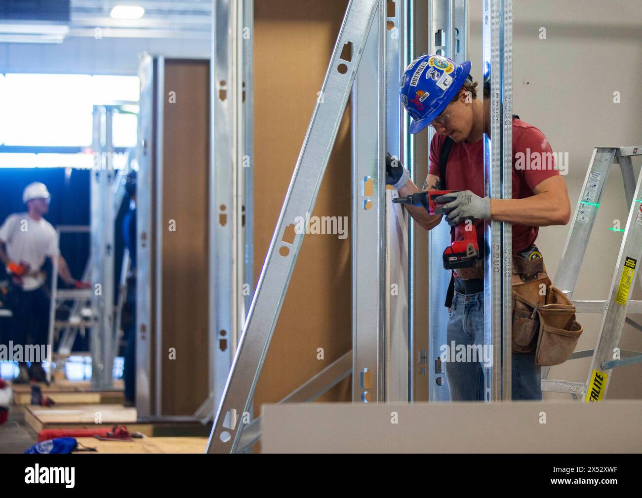 Drywall systems hi-res stock photography and images - Alamy