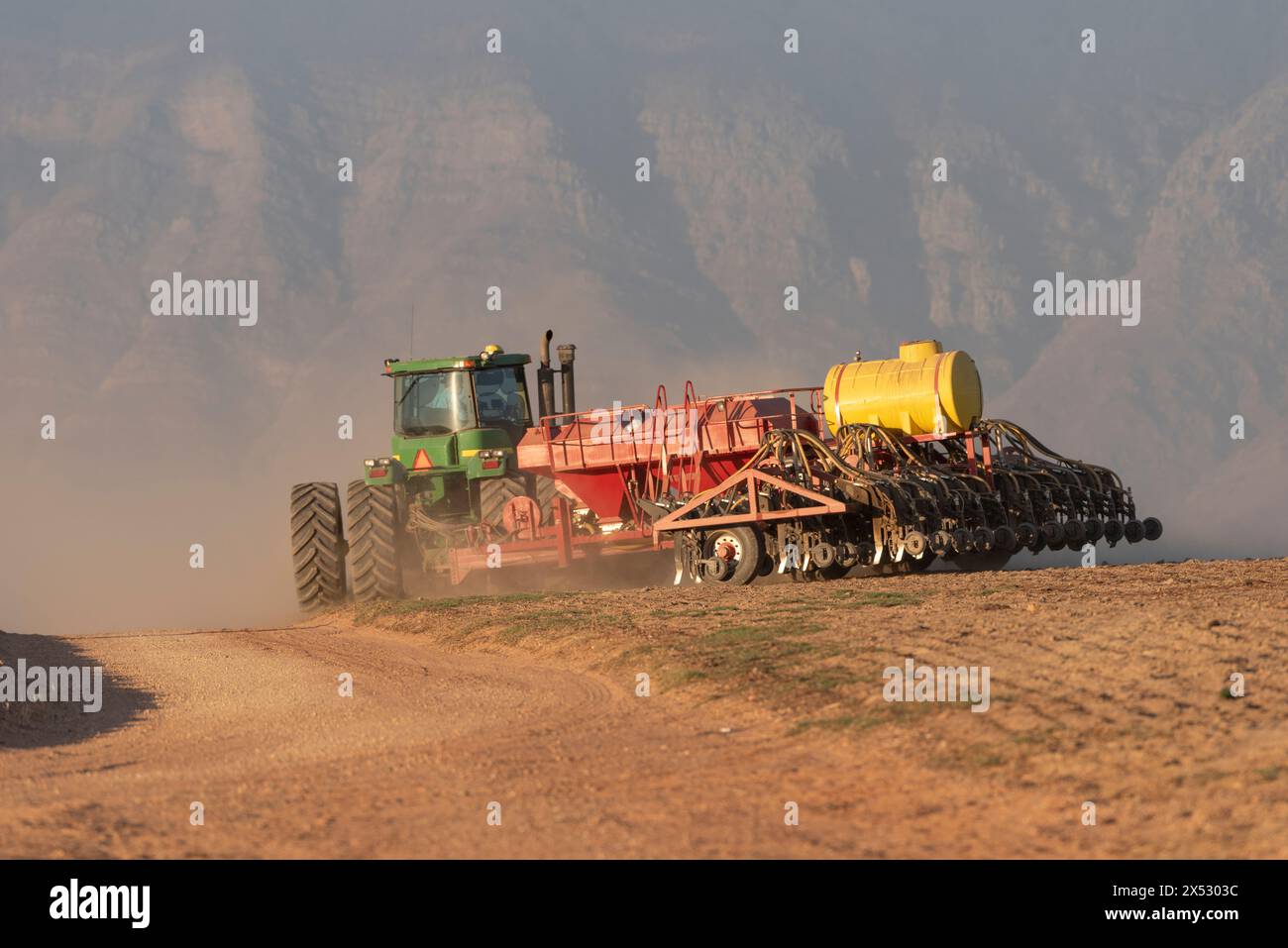 Technology farming africa hi-res stock photography and images - Alamy