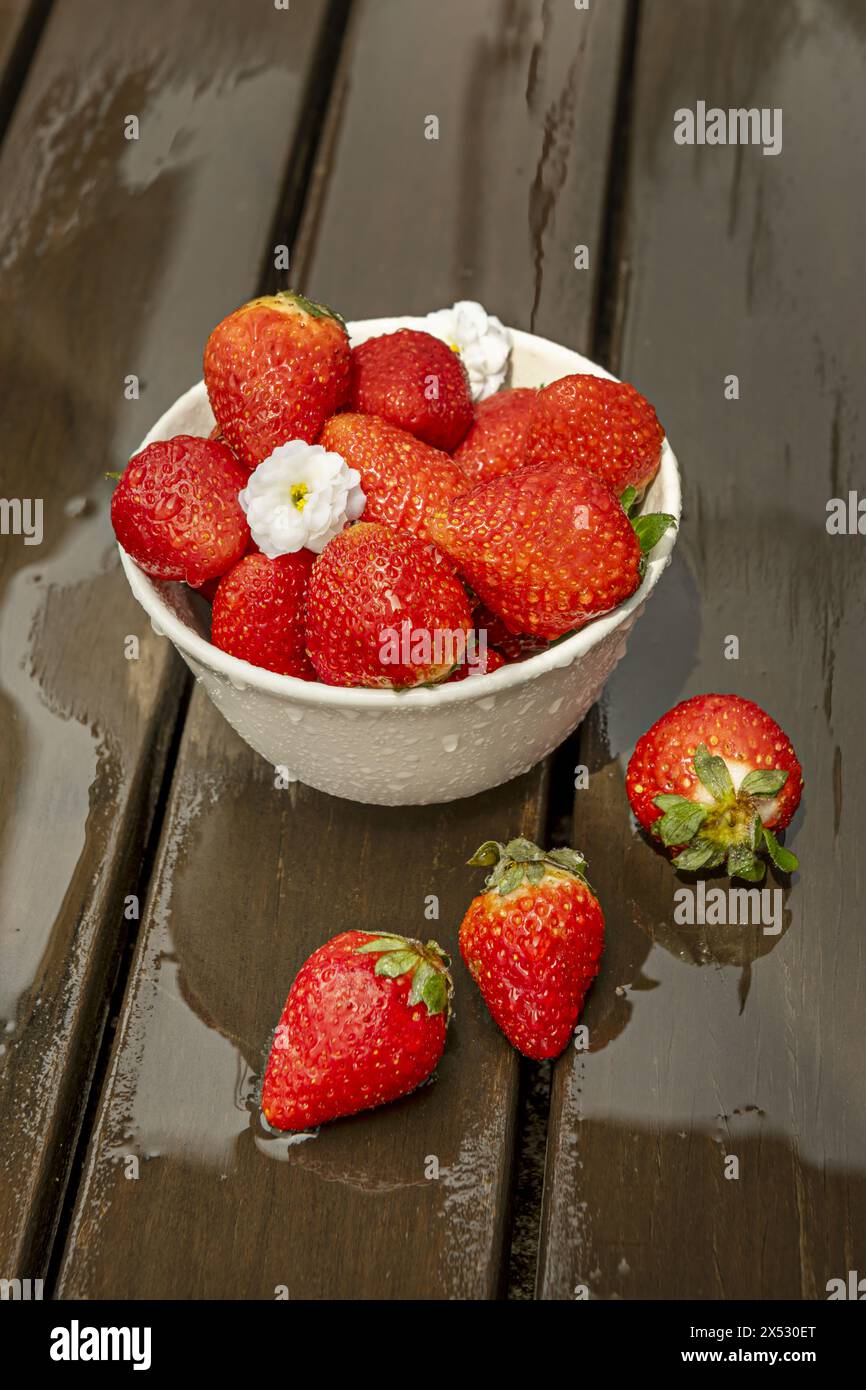 Strawberries Antioxidants aid in the absorption of key nutrients, in ...