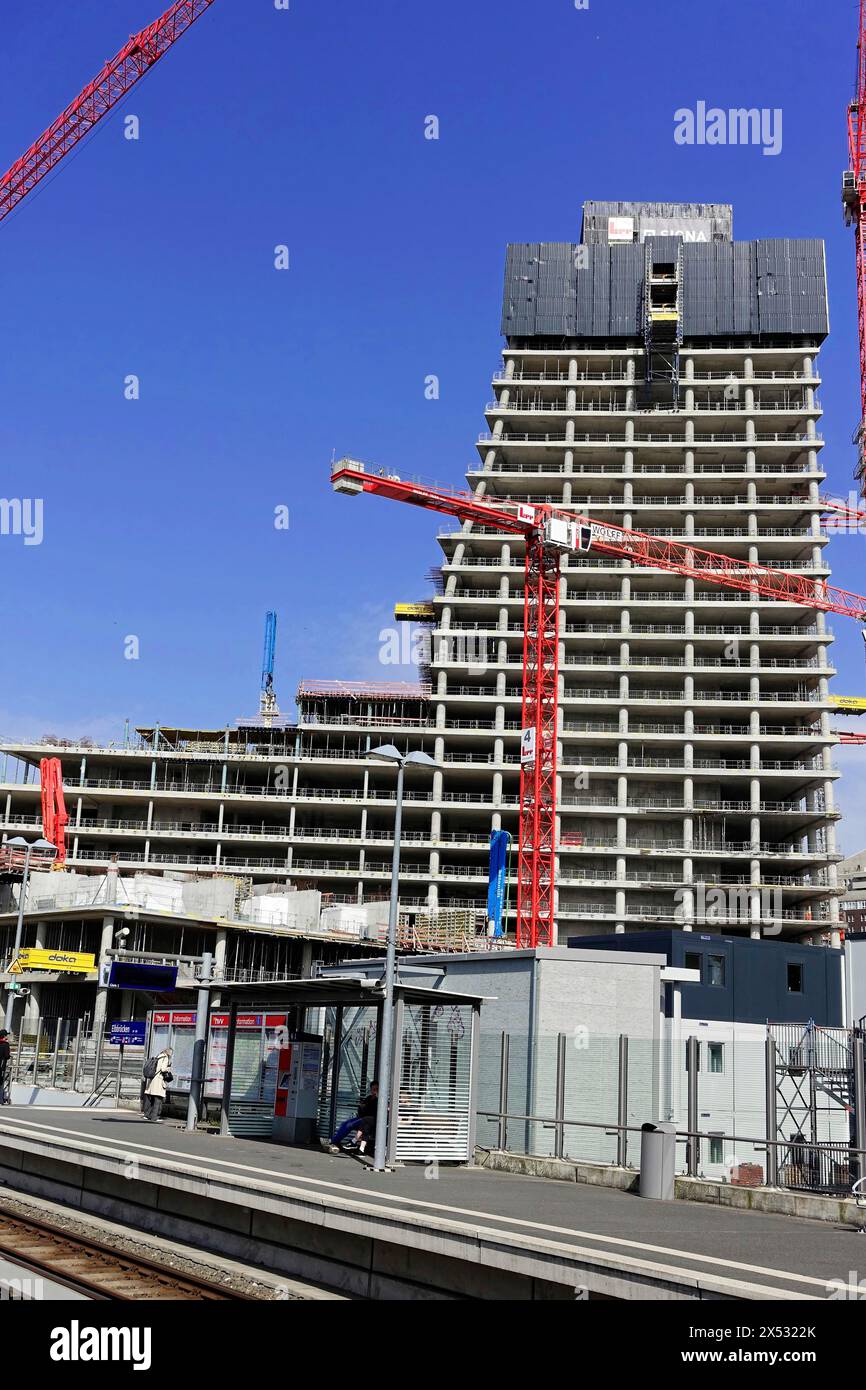 Construction site at the elbtower in the hafencity of hamburg hi-res ...
