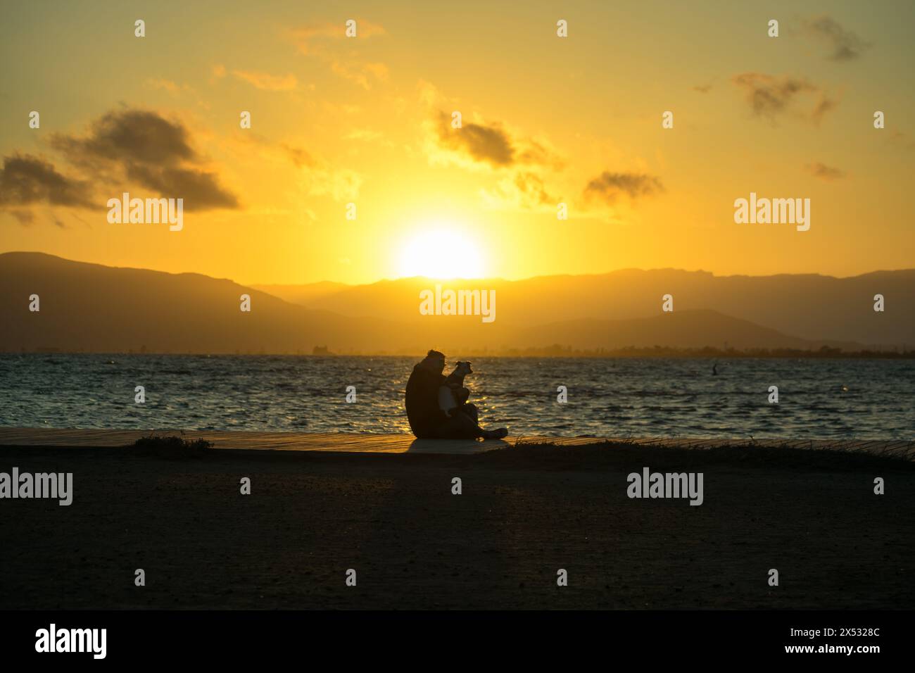 Paisajes azules hi-res stock photography and images - Alamy