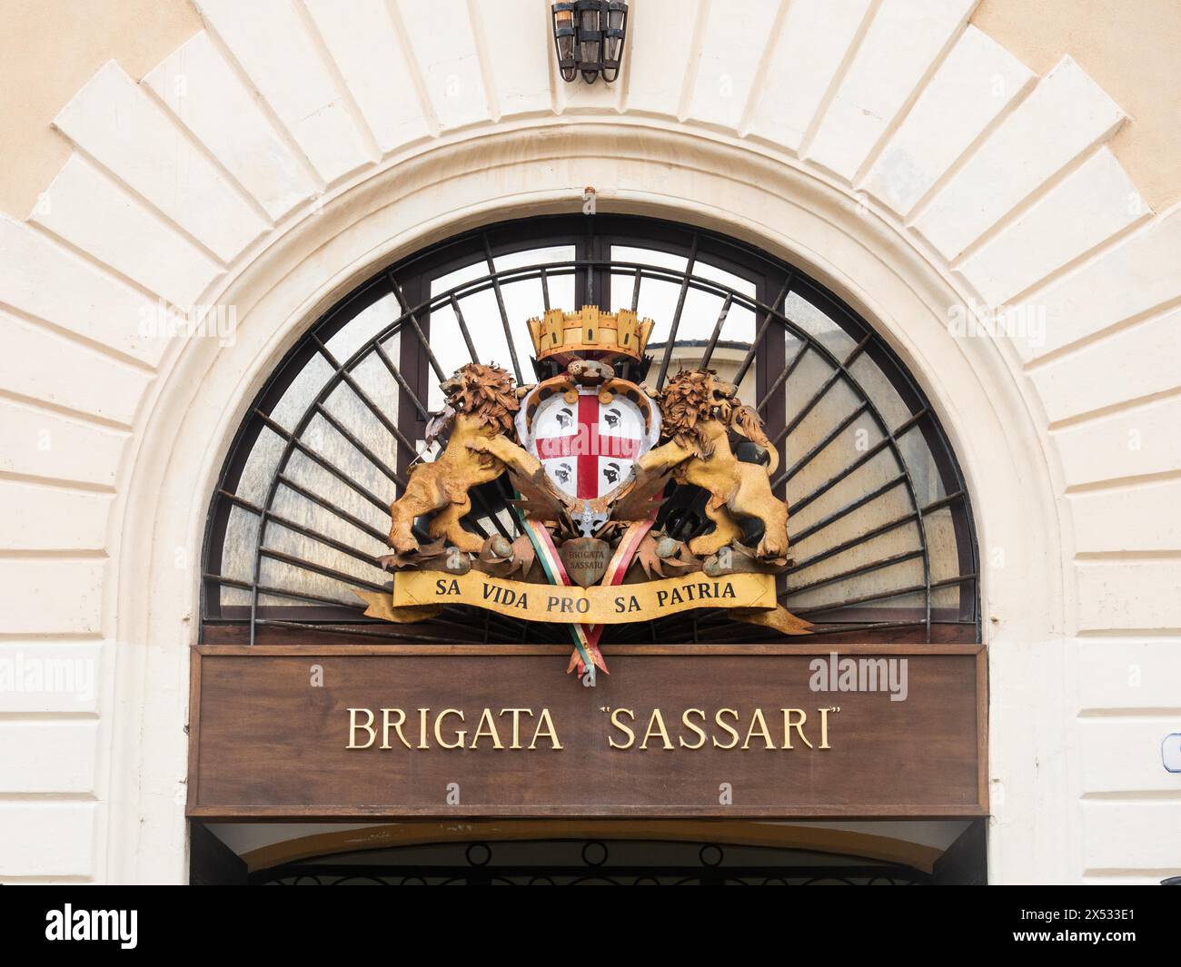 Coat of arms culture hi-res stock photography and images - Alamy