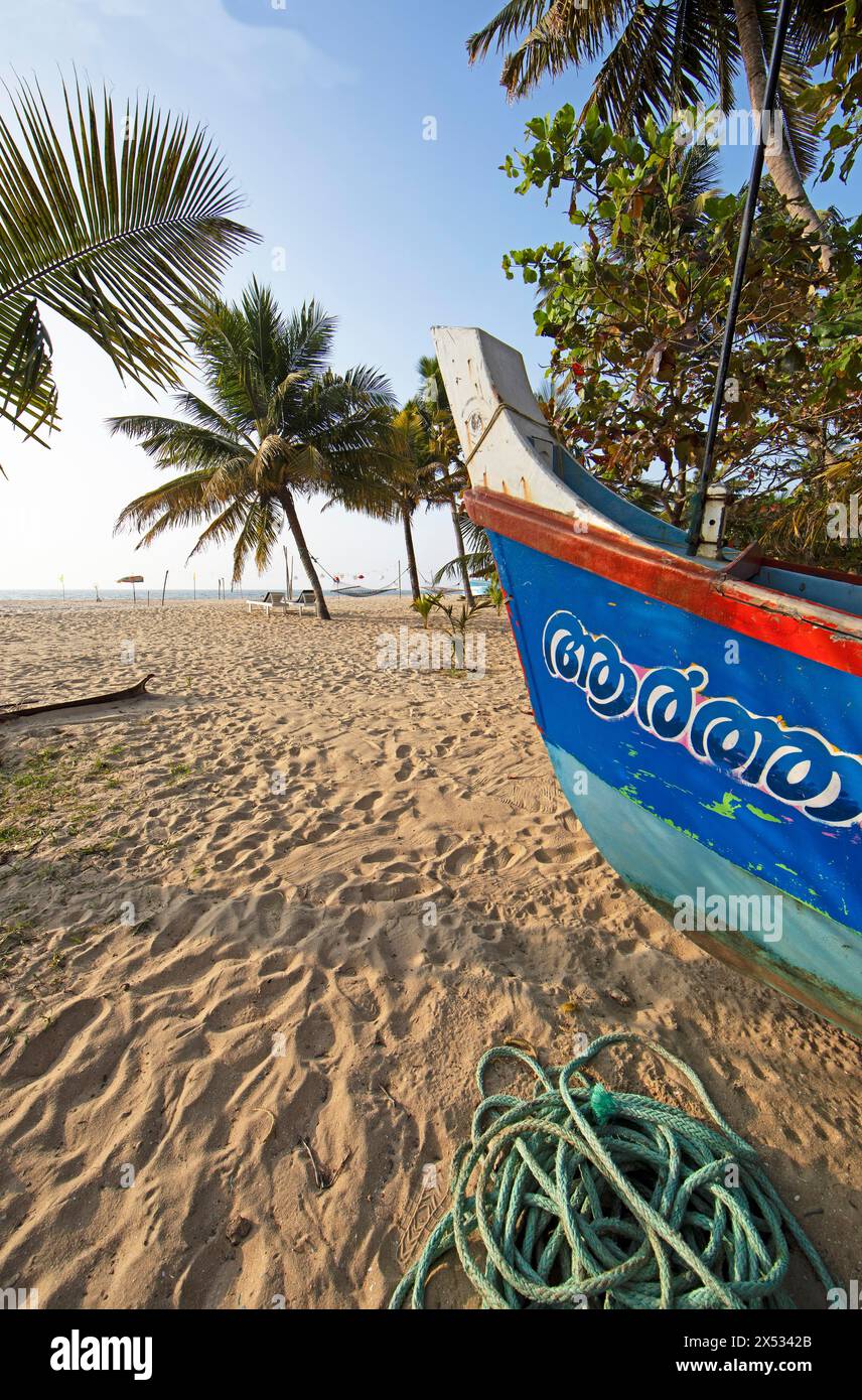 Colourful fishing boat at Marari Beach or beach, Mararikulam, Alappuzha ...