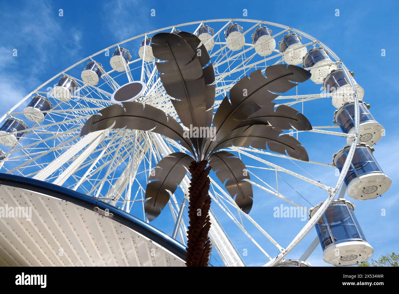 Ferris wheel with metal Palm tree, Spring Festival Deggendorf, Lower ...