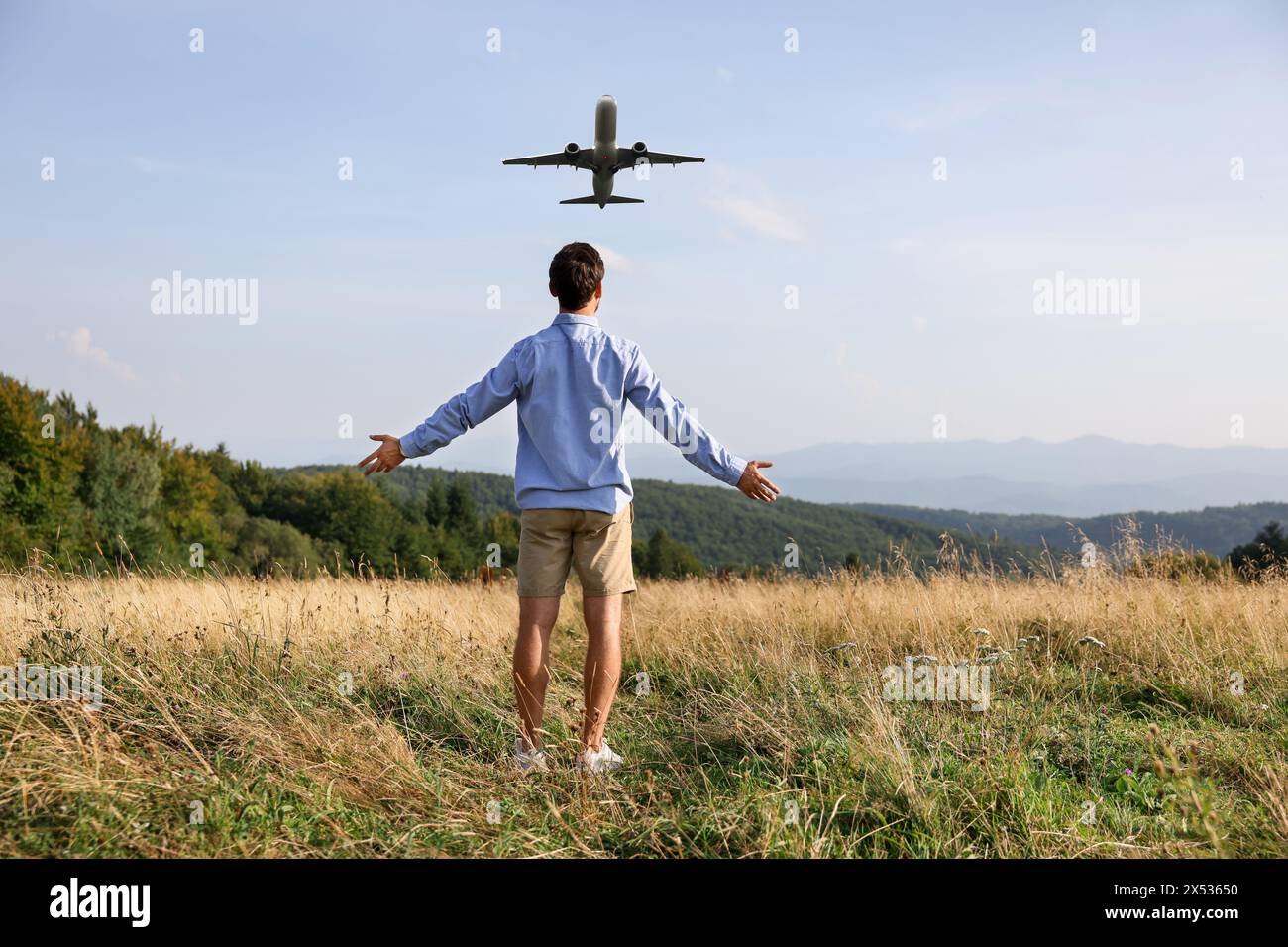 Flying in plane enjoying view hi-res stock photography and images - Alamy